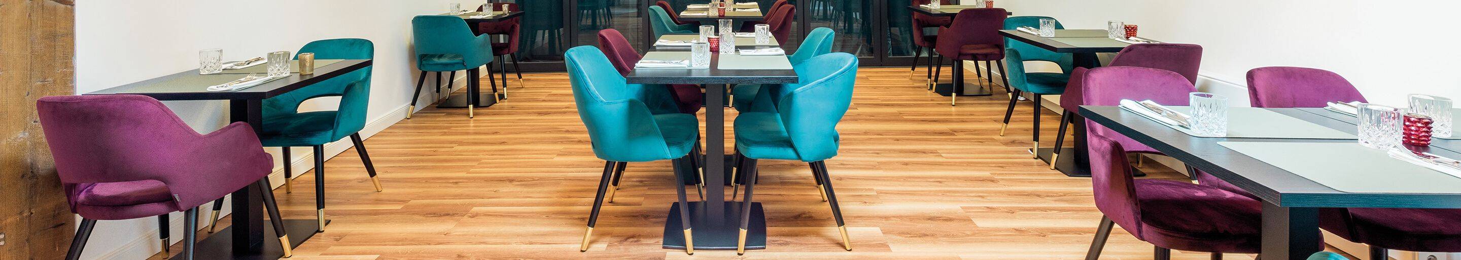 Referenz Möbel GO IN - Nikii's Steakhouse
